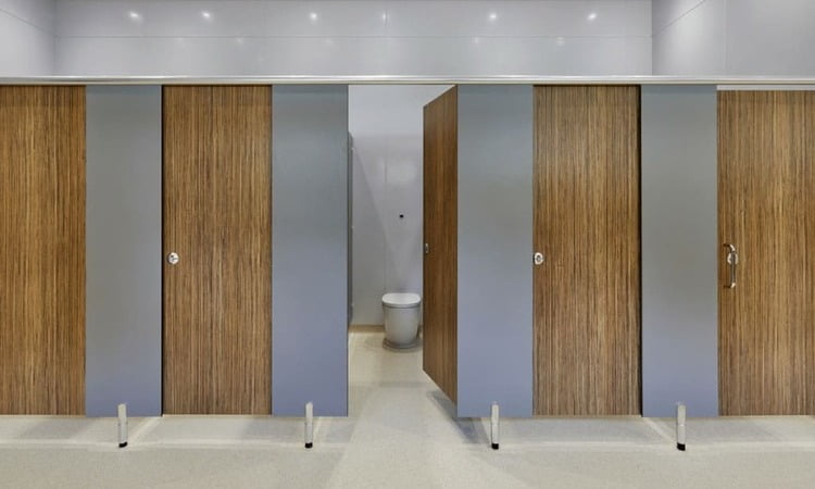 Cubicle Toilet Tangerang Selatan dengan Jasa Pemasangan